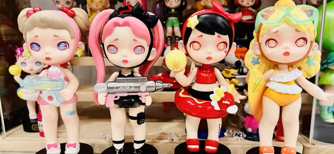 Laura Pool Fight Space Capsule Series – TOYSEZ