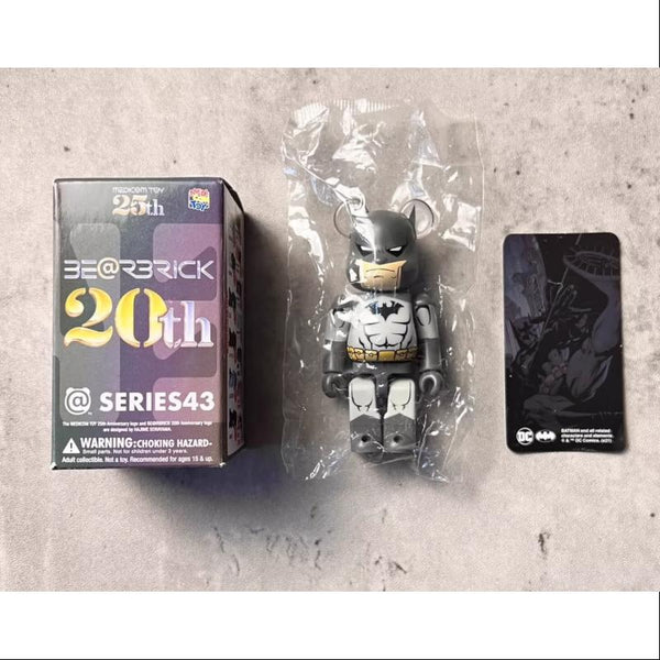 Bearbrick Series 43 HERO Batman Hush 100% – TOYSEZ Bearbrick Series 43 HERO Batman Hush 100% – TOYSEZ